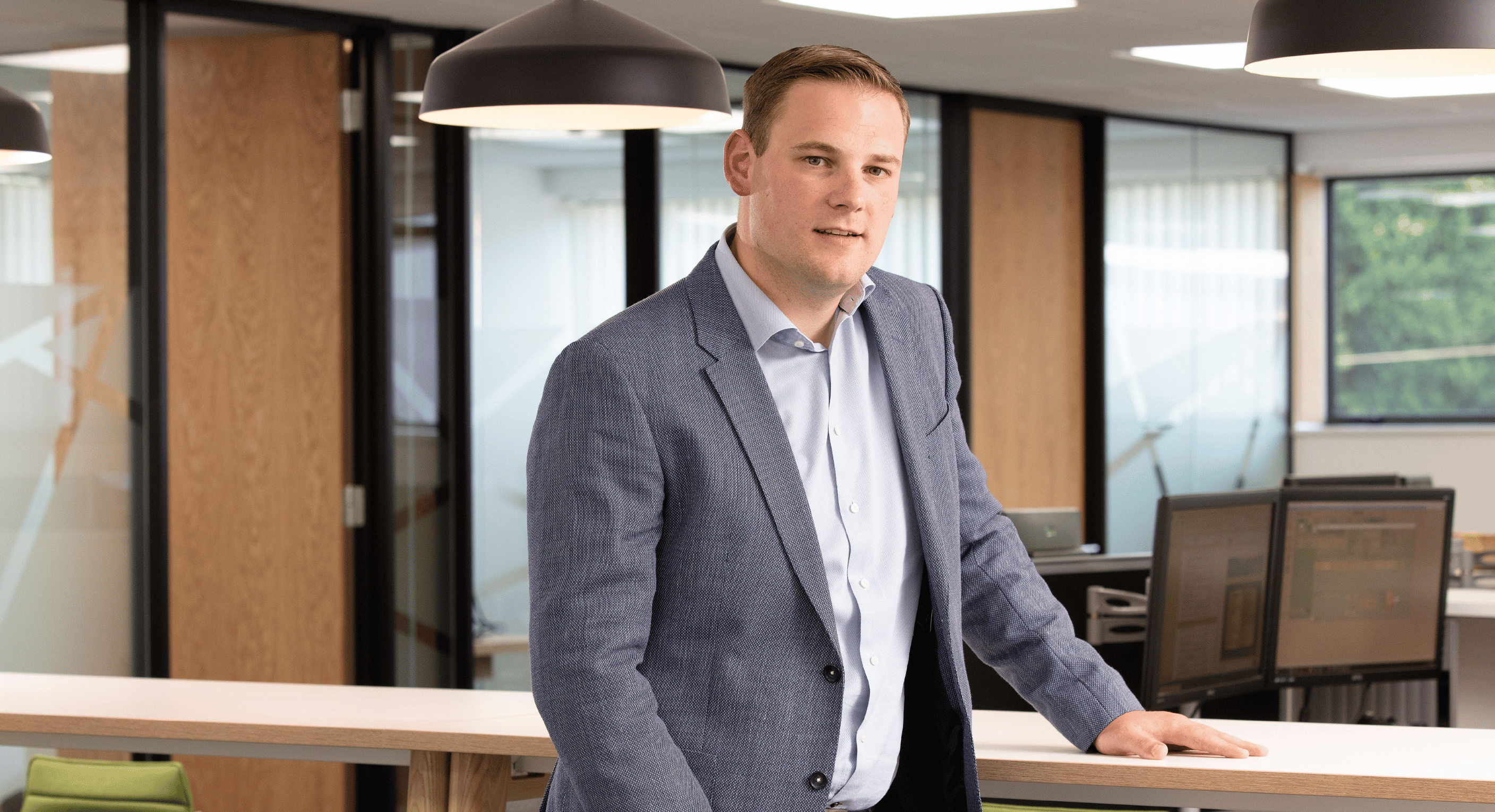 How To Comply With UK PPE Regulations In 2025 | SMI